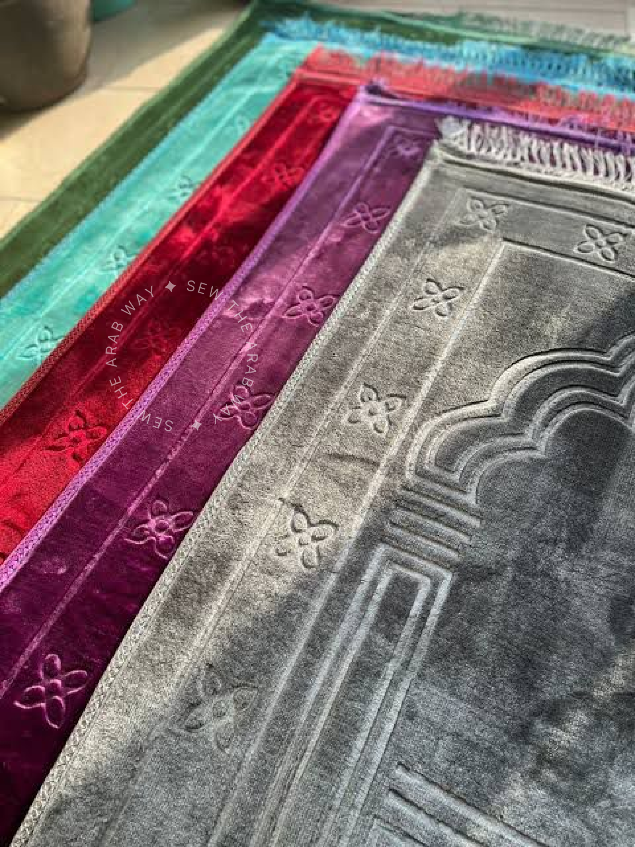 Premium Thick Velvet Prayer Mat – Sew The Arab Way